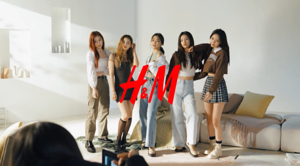 걸그룹룩부터 일상패션까지! H&M x ITZY 컬렉션